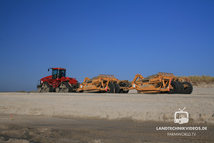 Case IH Quadtrac 485 Scraper - farmworld.tv