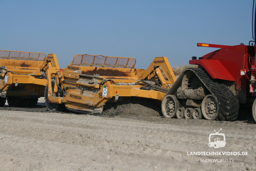 Case IH Quadtrac 485 Scraper - farmworld.tv