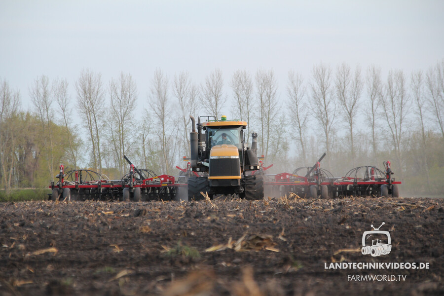 Cat Challenger 85E mit Airseeder - farmworld.tv