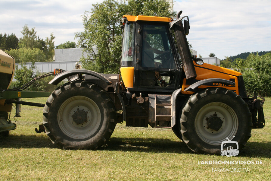 JCB Fastrac 2140 - farmworld.tv