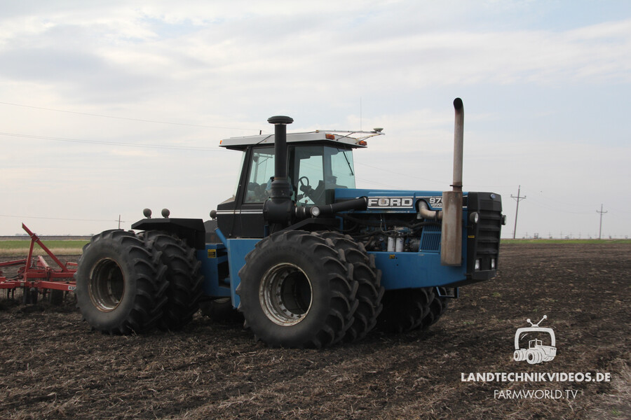 Ford Versatile 976 - farmworld.tv