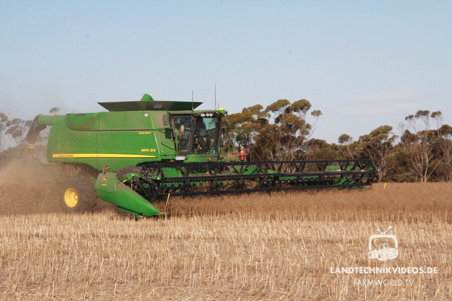 John Deere 9870 STS Australien - farmworld.tv