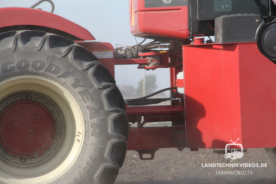 Versatile 435 - farmworld.tv