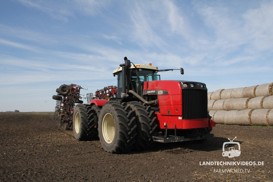 Versatile 435 - farmworld.tv