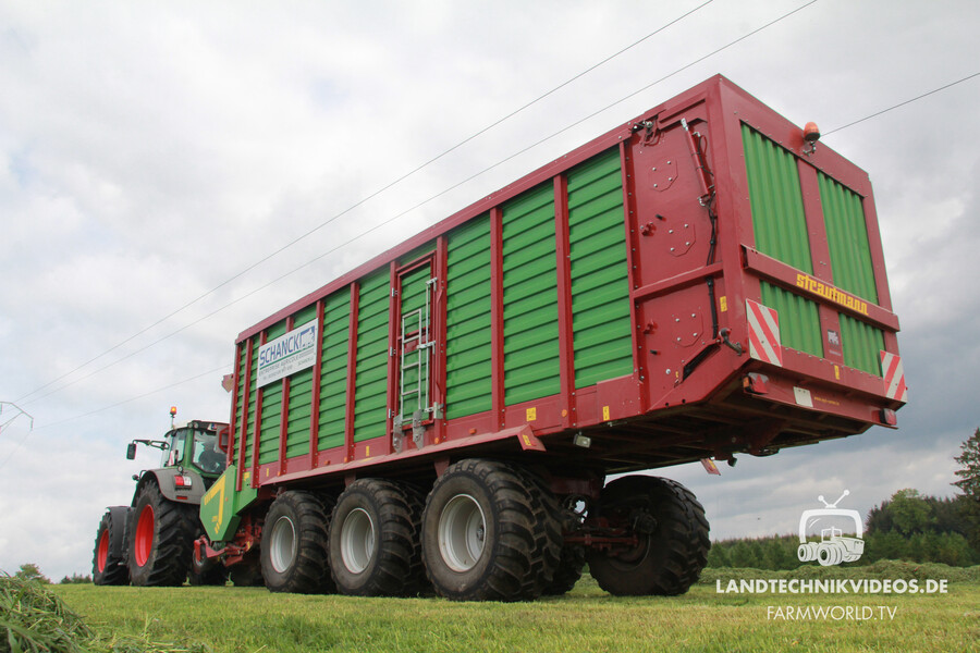 Fendt 939 Vario mit Strautmann - farmworld.tv