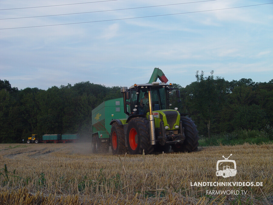Claas Xerion 3300 - farmworld.tv