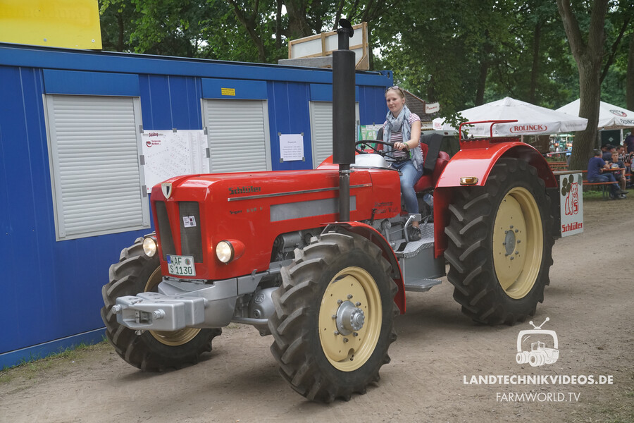 Schlüter Traktoren Feldtag Nordhorn 2017 - farmworld.tv