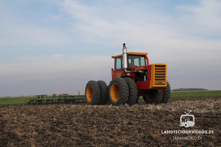 Versatile 700 - farmworld.tv