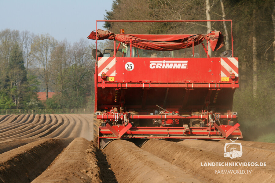Fendt 820 Vario + Grimme GL34 - farmworld.tv