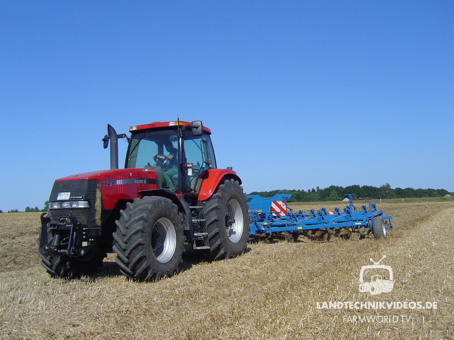 Case IH MX 230 - farmworld.tv