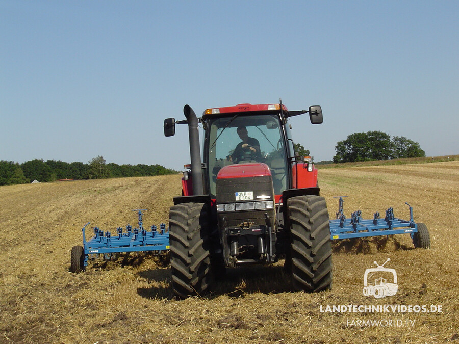 Case IH MX 230 - farmworld.tv