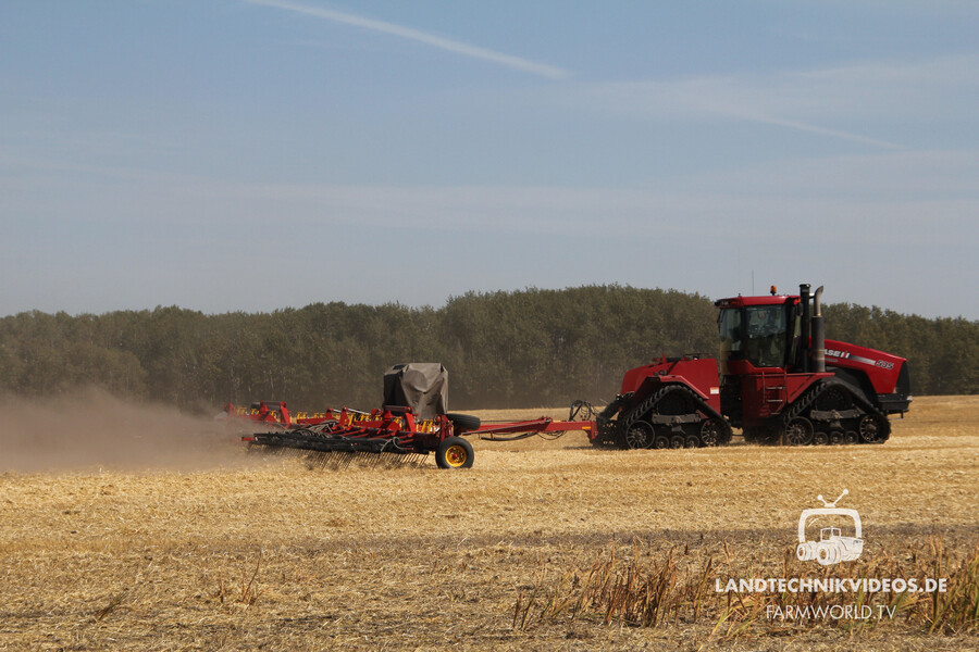 Case IH Quadtrac 535 + Striegel - farmworld.tv