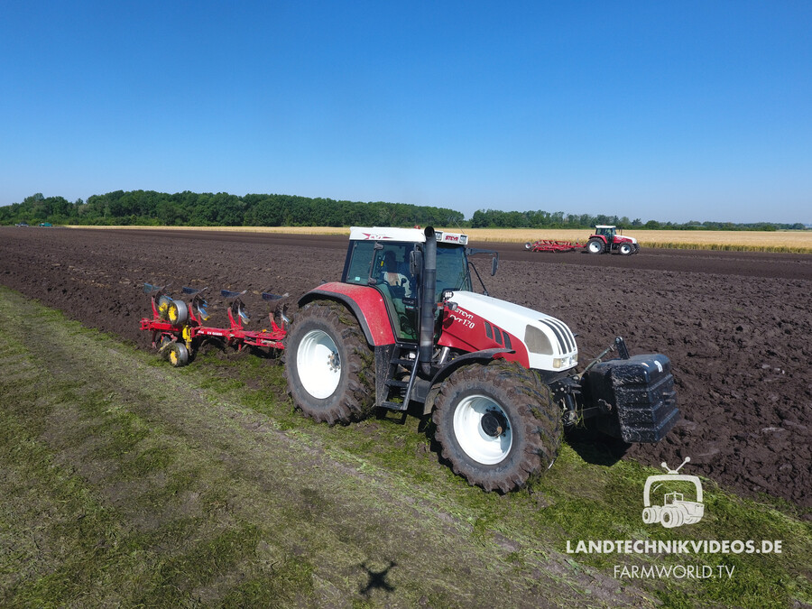 Steyr CVT 170 + Pöttinger Pflug - farmworld.tv