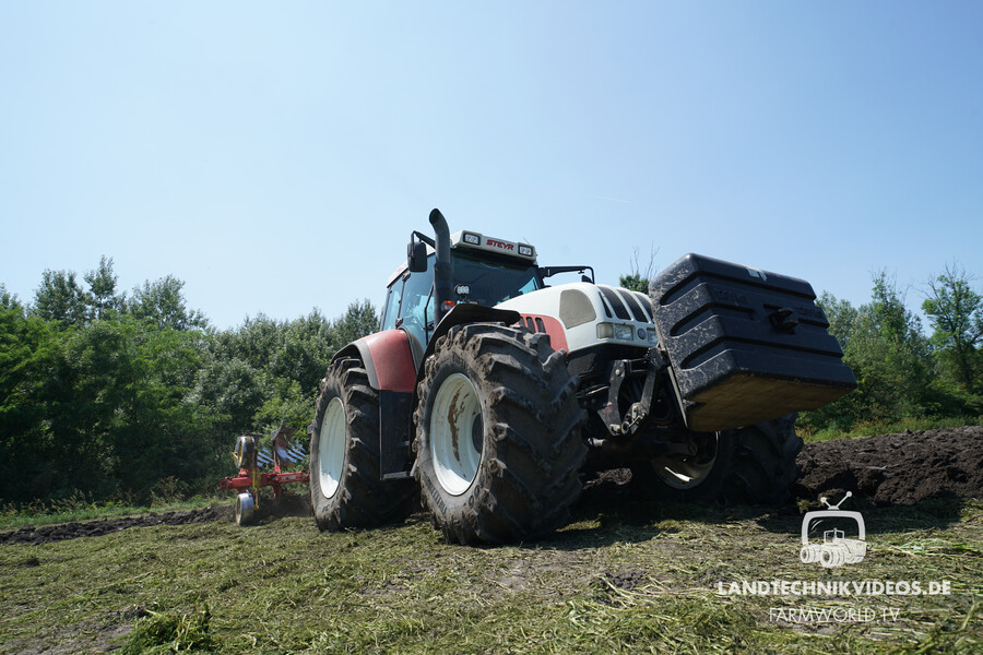 Steyr CVT 170 + Pöttinger Pflug - farmworld.tv
