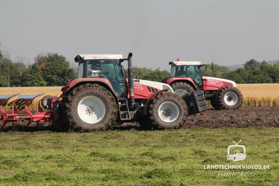 Steyr CVT 170 + Pöttinger Pflug - farmworld.tv