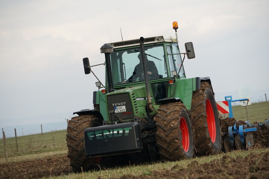 Youngtimer-Traktoren XXL – Die legendären 80er und 90er Jahre! Vol.1 - farmworld.tv