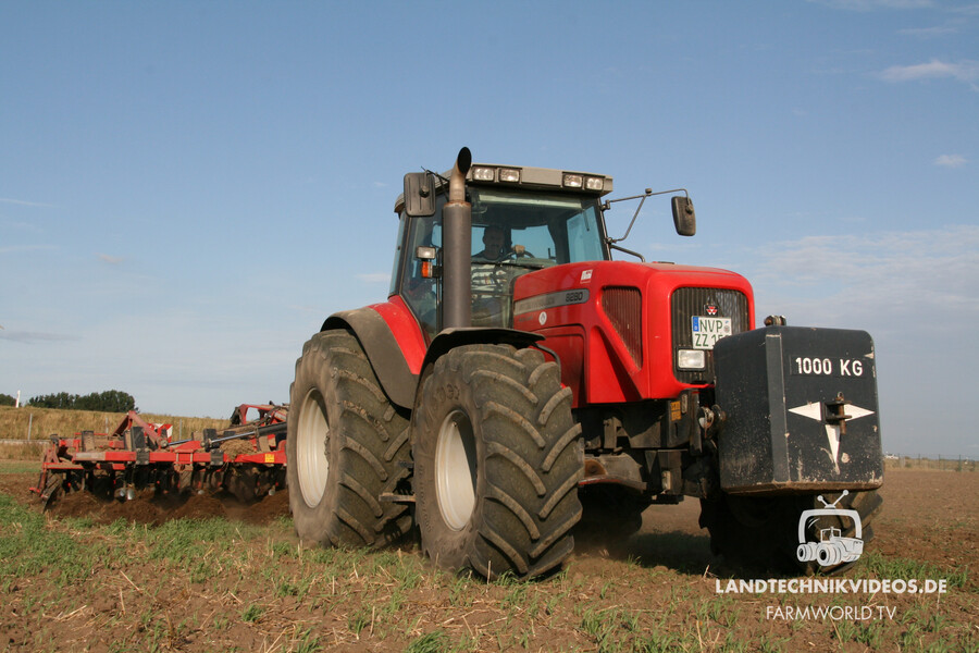 Massey Ferguson 8280 - farmworld.tv