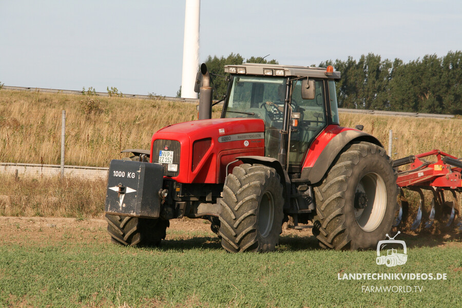 Massey Ferguson 8280 - farmworld.tv