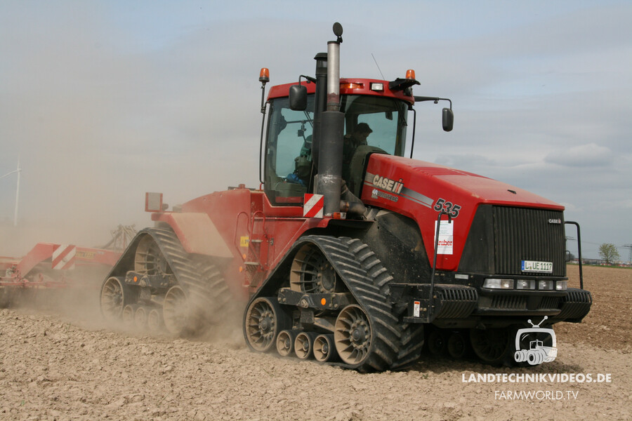 Case IH Quadtrac 535 - farmworld.tv