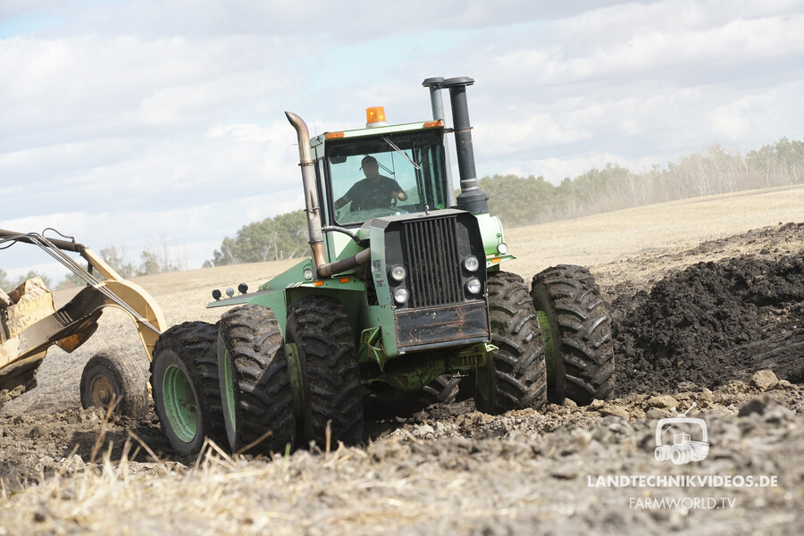 Case IH 9180 & Panther Hope Creek Farms - farmworld.tv