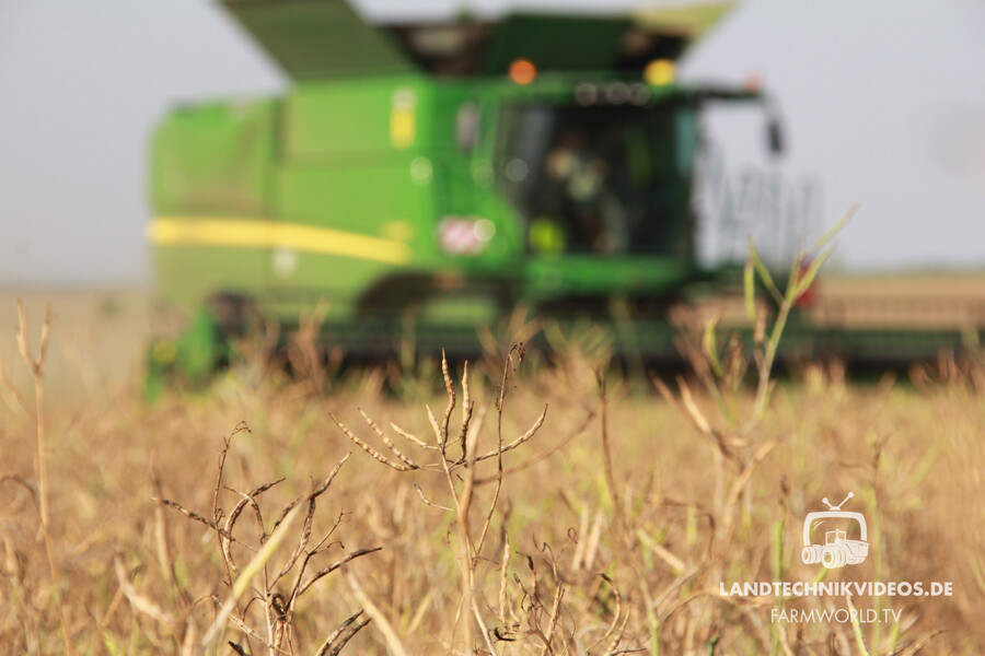 John Deere s690i - farmworld.tv