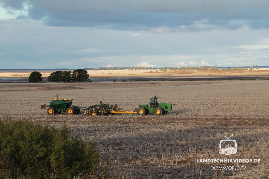 John Deere 8770 in Australien - farmworld.tv