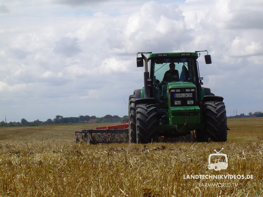 John Deere 8410 + 4955 - farmworld.tv