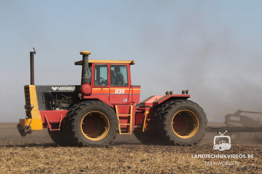 Versatile 835 - farmworld.tv