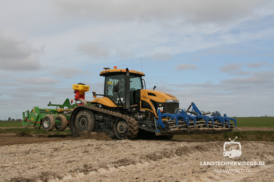 Challenger MT 765B - farmworld.tv