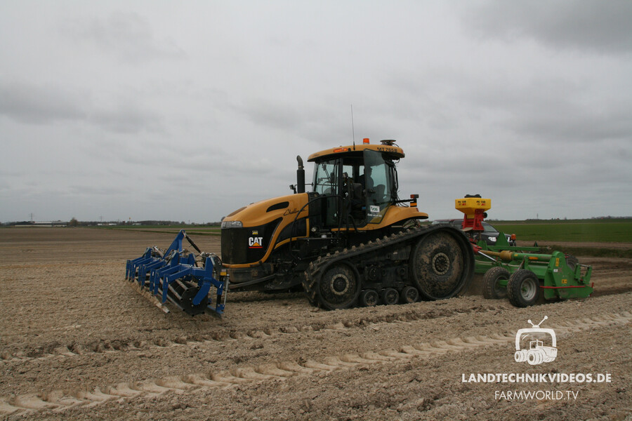 Challenger MT 765B - farmworld.tv