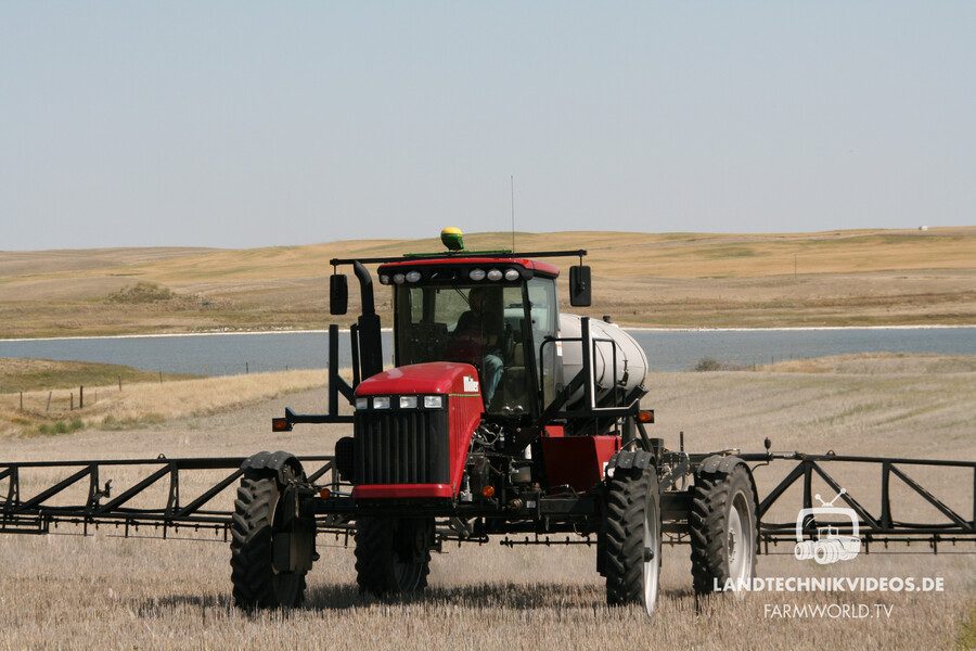 Miller Condor Selbstfahrspritze - farmworld.tv