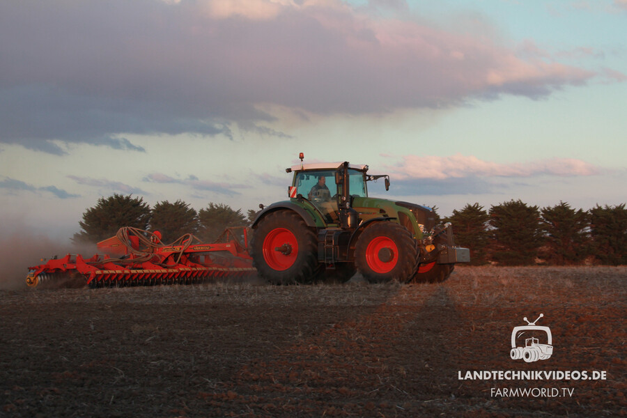 Fendt 924 Vario + Carrier - farmworld.tv