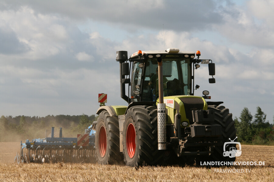 Claas Xerion 3300 TracVC - farmworld.tv