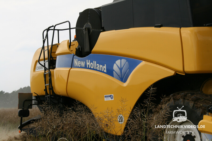 New Holland CX880 - farmworld.tv
