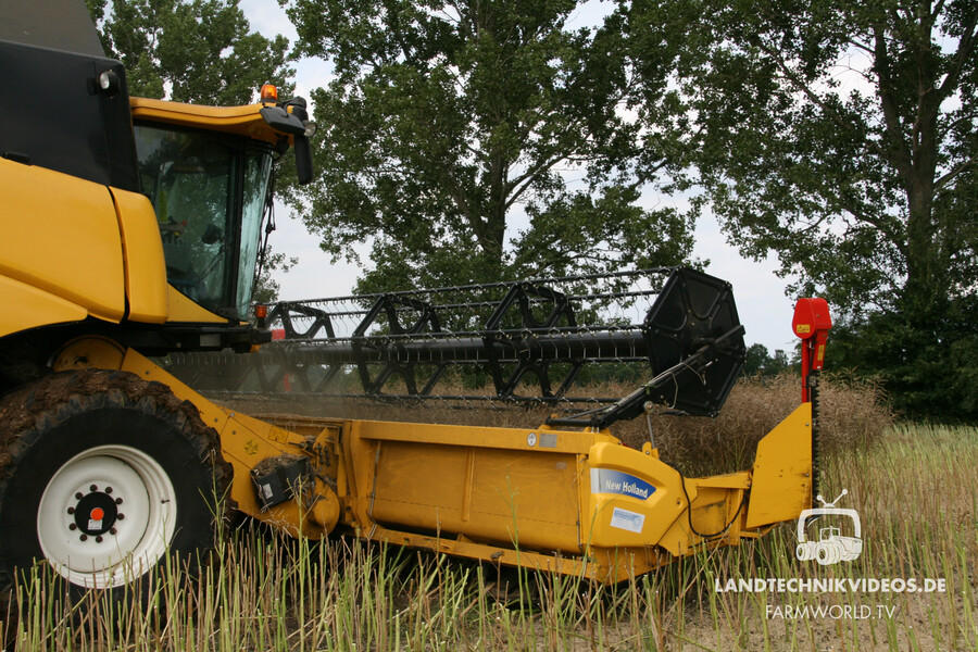 New Holland CX880 - farmworld.tv