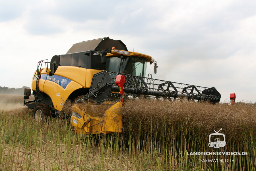New Holland CX880 - farmworld.tv