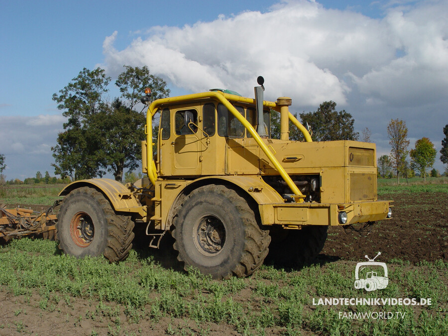 Kirovets K701 - farmworld.tv