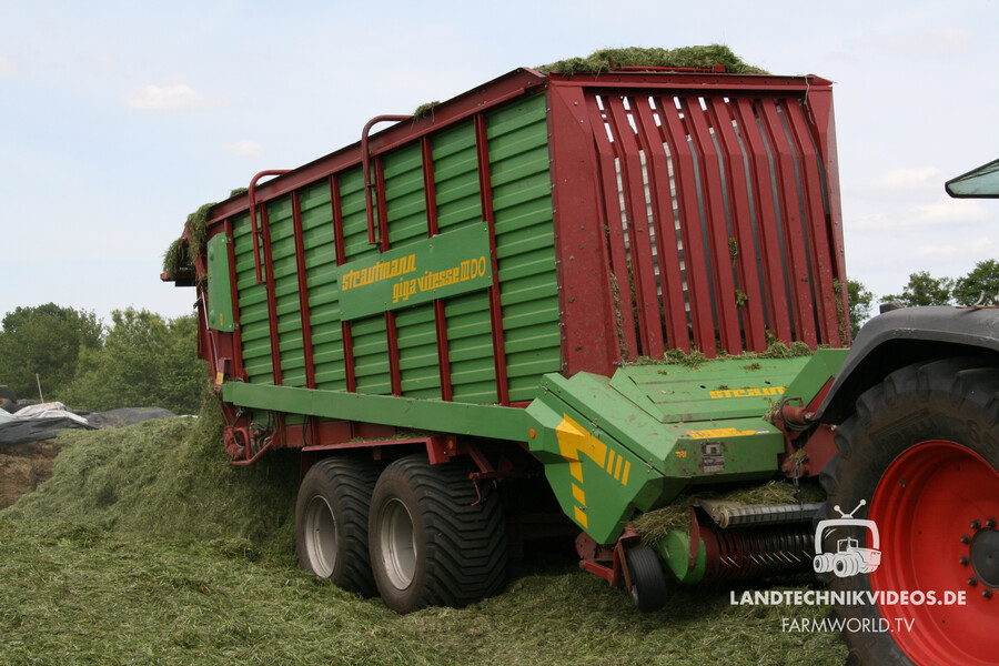 Fendt Favorit Vario 920 - farmworld.tv