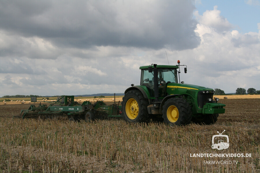 John Deere 8420 - farmworld.tv