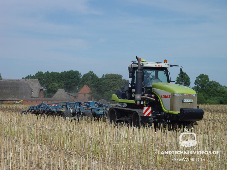 Claas Raupenschlepper 95E - farmworld.tv