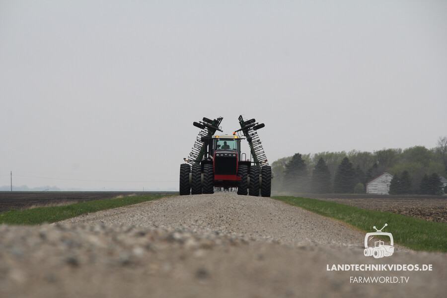 Versatile 435 - farmworld.tv