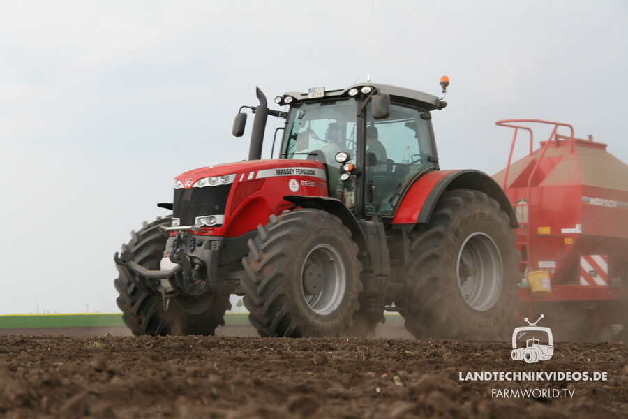 Massey Ferguson 8690 - farmworld.tv