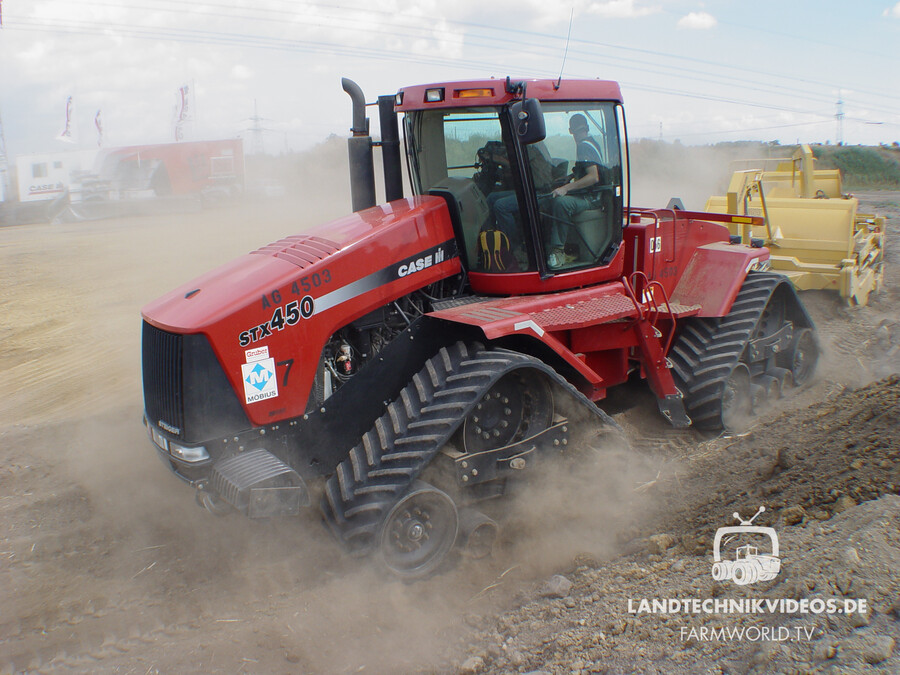 Case IH Quadtrac STX 450 - farmworld.tv