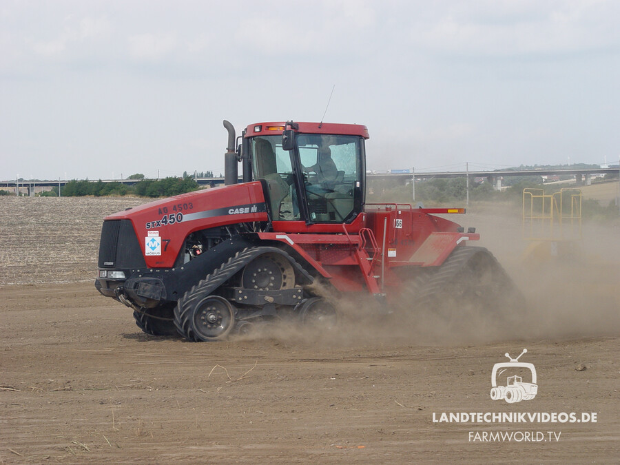 Case IH Quadtrac STX 450 - farmworld.tv