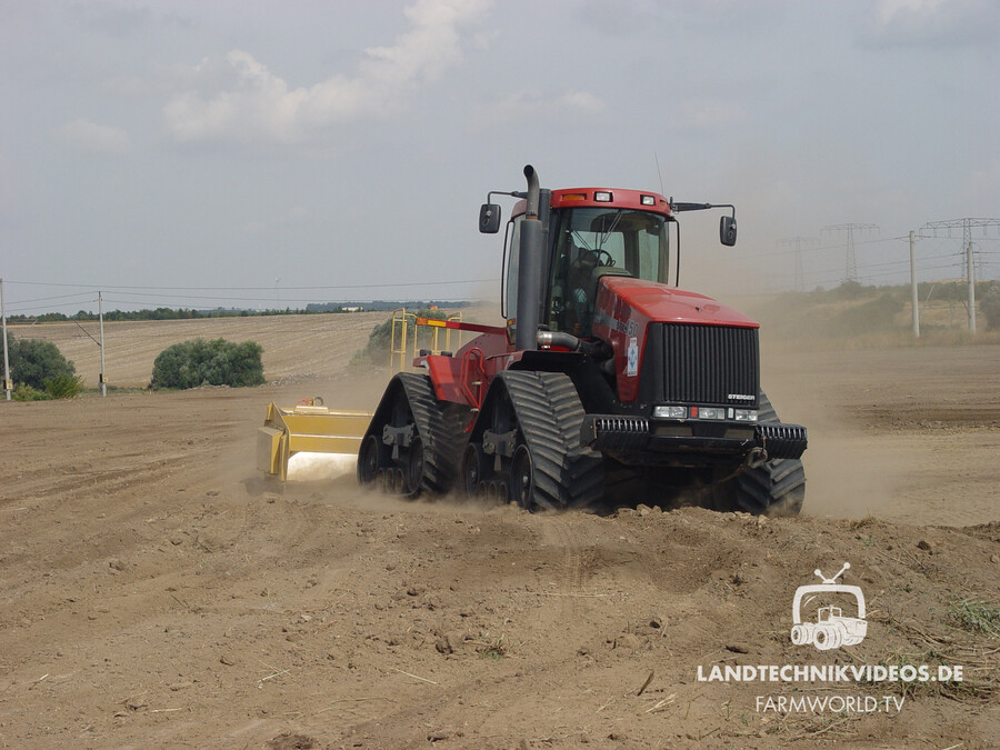 Case IH Quadtrac STX 450 - farmworld.tv